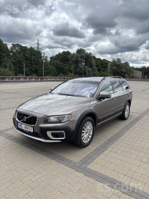 Brūns Volvo XC70 2007 Rīga, ar dzinēja tilpumu 2.40 L un nobraukumu 394 tūkst. km par 2850 €, foto  vietnē AUTOMOTO.COM.LV