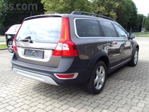 Brown Volvo XC70 2007 in Riga, with an engine capacity of 2.40 L and mileage of 169 thousand km for 7600 €, photo 4 on AUTOMOTO.COM.LV
