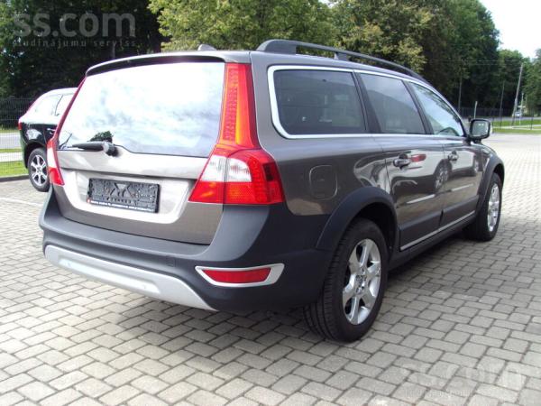 Brūns Volvo XC70 2007 Rīga, ar dzinēja tilpumu 2.40 L un nobraukumu 169 tūkst. km par 7600 €, foto 3 vietnē AUTOMOTO.COM.LV