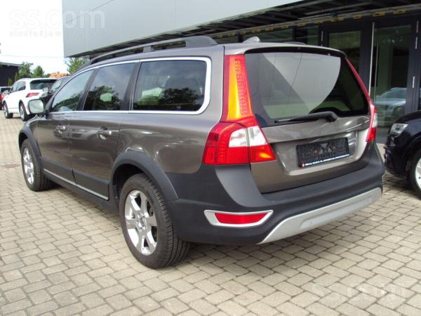 Brūns Volvo XC70 2007 Rīga, ar dzinēja tilpumu 2.40 L un nobraukumu 169 tūkst. km par 7600 €, foto 4 vietnē AUTOMOTO.COM.LV