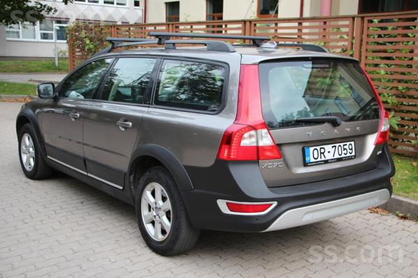 Brūns Volvo XC70 2007 Rīga, ar dzinēja tilpumu 2.40 L un nobraukumu 308 tūkst. km par 7250 €, foto 11 vietnē AUTOMOTO.COM.LV