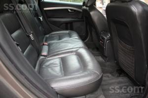 Brown Volvo XC70 2007 in Riga, with an engine capacity of 2.40 L and mileage of 308 thousand km for 7250 €, photo 16 on AUTOMOTO.COM.LV