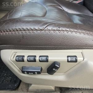 Коричневый Вольво ХС70 2007 в Рига, объемом двигателя 2.40 л и пробегом 390 тыс. км за 3990 €, фото 19 на AUTOMOTO.COM.LV