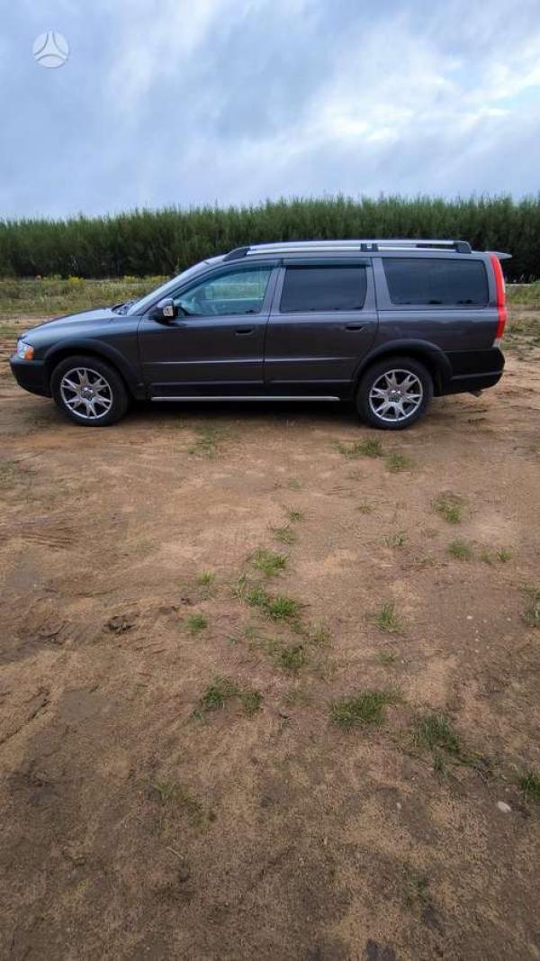 Volvo XC70 2007 Viļņa vietnē Brūns Volvo XC70 2007 Viļņa, ar dzinēja tilpumu 2.40 L un nobraukumu 323 tūkst. km par 2100 €, foto 3 vietnē AUTOMOTO.COM.LV