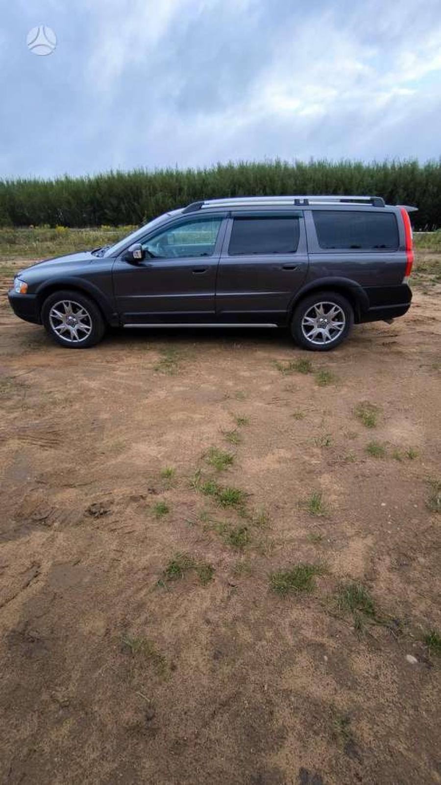 Brūns Volvo XC70 2007 Viļņa, ar dzinēja tilpumu 2.40 L un nobraukumu 323 tūkst. km par 2100 €, foto 3 vietnē AUTOMOTO.COM.LV