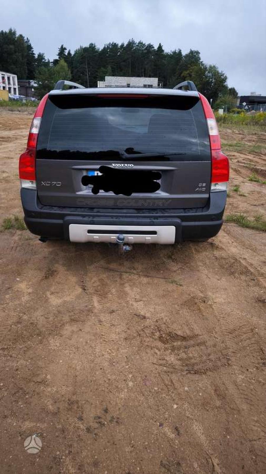 Brūns Volvo XC70 2007 Viļņa, ar dzinēja tilpumu 2.40 L un nobraukumu 323 tūkst. km par 2100 €, foto 5 vietnē AUTOMOTO.COM.LV