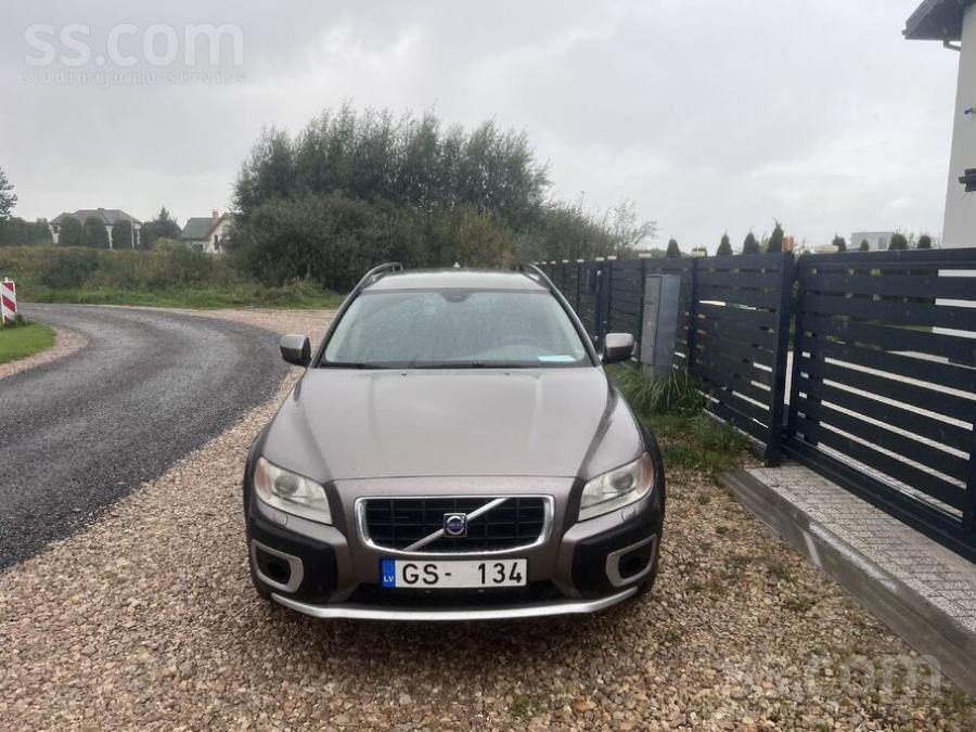 Brūns Volvo XC70 2007 Rīga, ar dzinēja tilpumu 2.40 L un nobraukumu 339 tūkst. km par 3000 €, foto 3 vietnē AUTOMOTO.COM.LV