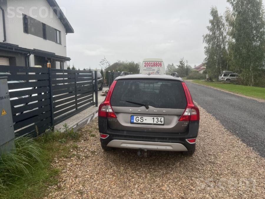 Brūns Volvo XC70 2007 Rīga, ar dzinēja tilpumu 2.40 L un nobraukumu 339 tūkst. km par 3000 €, foto 6 vietnē AUTOMOTO.COM.LV