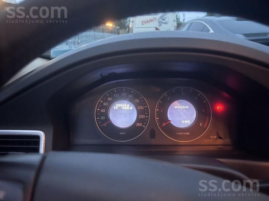 Brūns Volvo XC70 2007 Rīga, ar dzinēja tilpumu 2.40 L un nobraukumu 339 tūkst. km par 3000 €, foto 7 vietnē AUTOMOTO.COM.LV