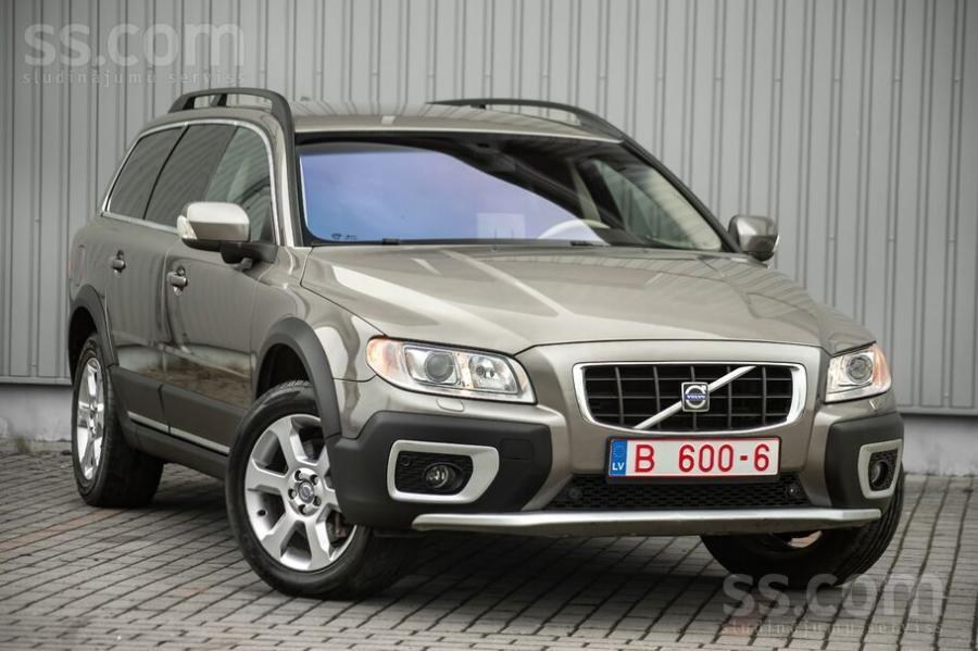 Brown Volvo XC70 2008 in Tukums, with an engine capacity of 2.40 L and mileage of 324 thousand km for 7490 €, photo 4 on AUTOMOTO.COM.LV