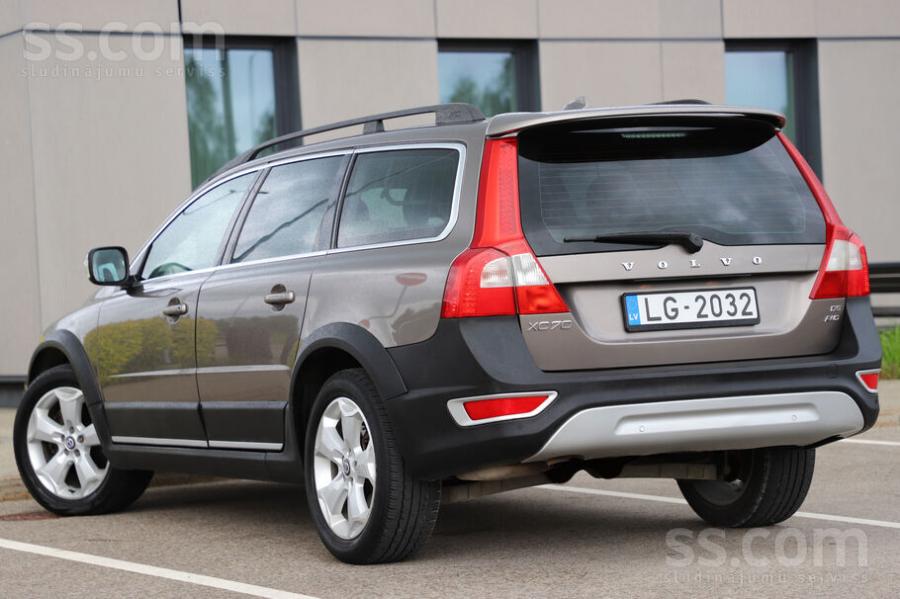 Brūns Volvo XC70 2008 Tukums, ar dzinēja tilpumu 2.40 L un nobraukumu 0 tūkst. km par 2500 €, foto 5 vietnē AUTOMOTO.COM.LV