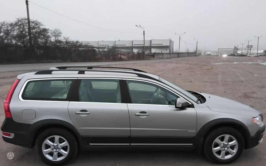 Brūns Volvo XC70 2008 Viļņa, ar dzinēja tilpumu 2.40 L un nobraukumu 314 tūkst. km par 5200 €, foto 6 vietnē AUTOMOTO.COM.LV