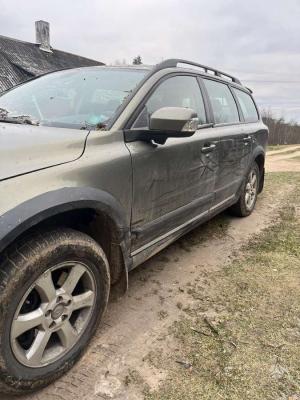 Brūns Volvo XC70 2008 Vievis, ar dzinēja tilpumu 3.19 L un nobraukumu 290 tūkst. km par 2100 €, foto 4 vietnē AUTOMOTO.COM.LV