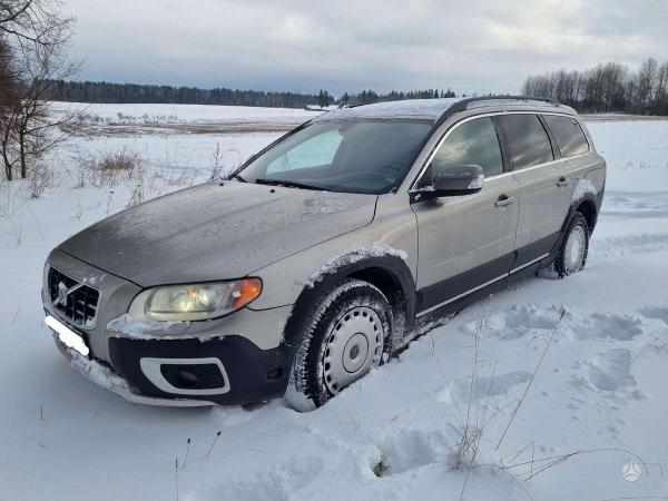 Brūns Volvo XC70 2008 Šalčininkai, ar dzinēja tilpumu 2.40 L un nobraukumu 590 tūkst. km par 3900 €, foto 3 vietnē AUTOMOTO.COM.LV