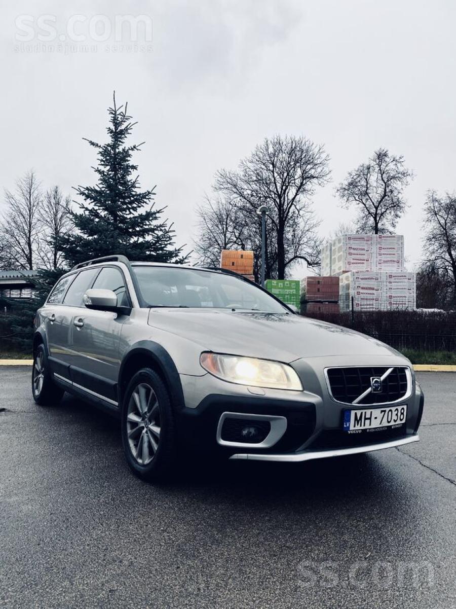 Brūns Volvo XC70 2008 Rīga, ar dzinēja tilpumu 2.40 L un nobraukumu 451 tūkst. km par 4500 €, foto 1 vietnē AUTOMOTO.COM.LV