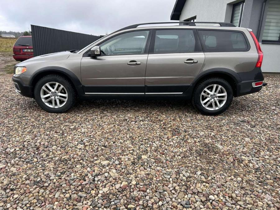 Brūns Volvo XC70 2008 Šalčininkai, ar dzinēja tilpumu 2.40 L un nobraukumu 322 tūkst. km par 5700 €, foto 4 vietnē AUTOMOTO.COM.LV