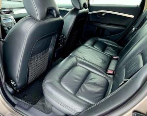 Brūns Volvo XC70 2008 Utena, ar dzinēja tilpumu 2.40 L un nobraukumu 265 tūkst. km par 6550 €, foto 29 vietnē AUTOMOTO.COM.LV