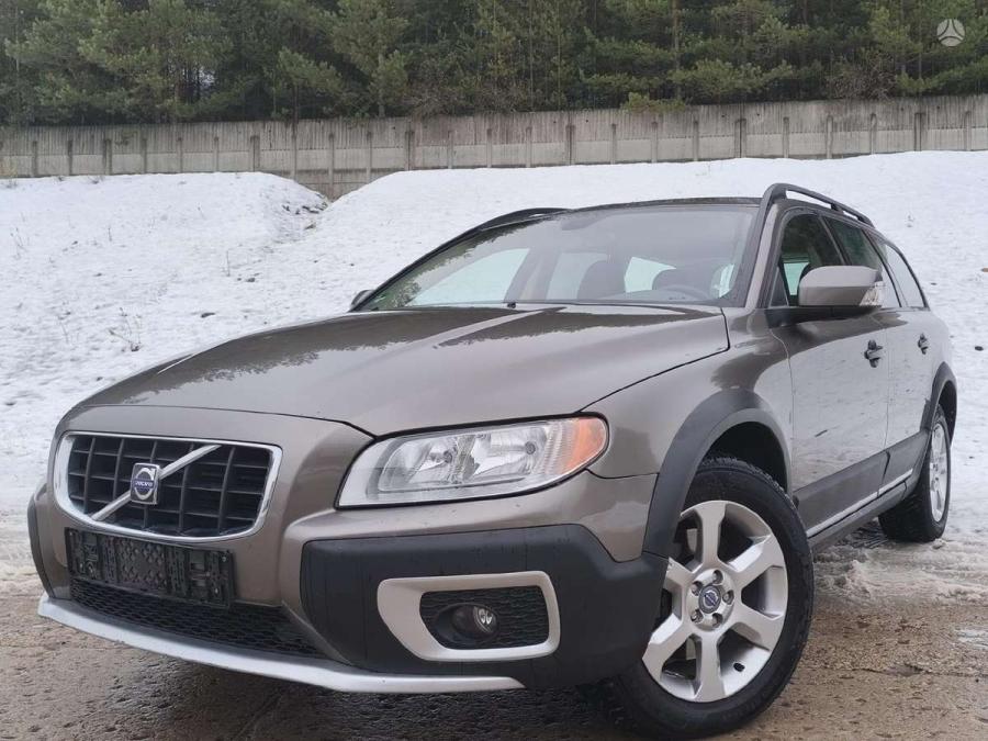 Brūns Volvo XC70 2008 Viļņa, ar dzinēja tilpumu 2.40 L un nobraukumu 330 tūkst. km par 7350 €, foto 22 vietnē AUTOMOTO.COM.LV