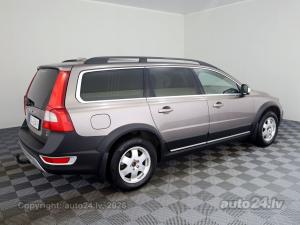 Brūns Volvo XC70 2008 Tallina, ar dzinēja tilpumu 2.40 L un nobraukumu 339 tūkst. km par 3999 €, foto 4 vietnē AUTOMOTO.COM.LV