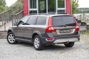 Brūns Volvo XC70 2008 Rīga, ar dzinēja tilpumu 2.40 L un nobraukumu 263 tūkst. km par 5490 €, foto 4 vietnē AUTOMOTO.COM.LV