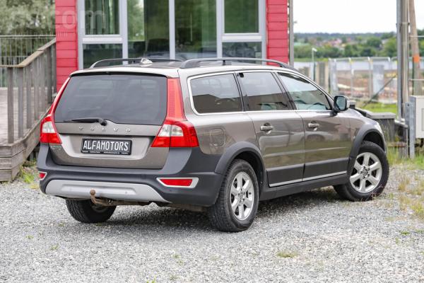 Brūns Volvo XC70 2008 Rīga, ar dzinēja tilpumu 2.40 L un nobraukumu 263 tūkst. km par 5490 €, foto 4 vietnē AUTOMOTO.COM.LV