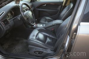 Brūns Volvo XC70 2008 Rīga, ar dzinēja tilpumu 2.40 L un nobraukumu 263 tūkst. km par 5490 €, foto 8 vietnē AUTOMOTO.COM.LV