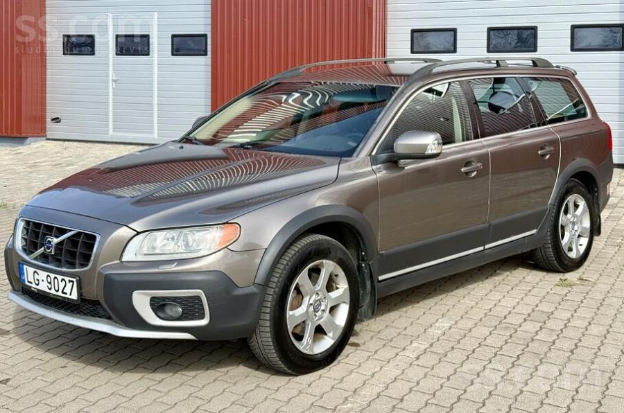 Brown Volvo XC70 2008 in Riga, with an engine capacity of 2.40 L and mileage of 484 thousand km for 3450 €, photo 5 on AUTOMOTO.COM.LV