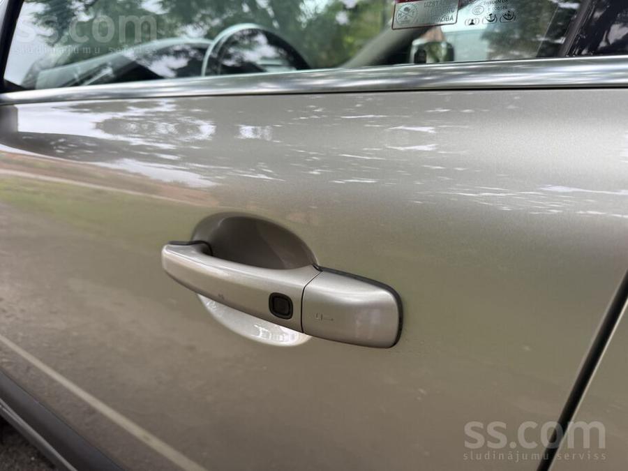 Brūns Volvo XC70 2008 Bauska, ar dzinēja tilpumu 2.40 L un nobraukumu 431 tūkst. km par 4200 €, foto 9 vietnē AUTOMOTO.COM.LV