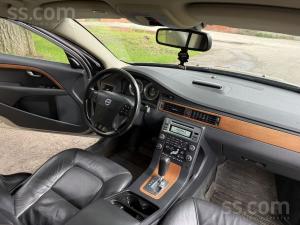 Brūns Volvo XC70 2008 Bauska, ar dzinēja tilpumu 2.40 L un nobraukumu 431 tūkst. km par 4200 €, foto 15 vietnē AUTOMOTO.COM.LV