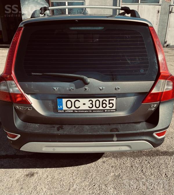 Brūns Volvo XC70 2008 Rīga, ar dzinēja tilpumu 2.40 L un nobraukumu 448 tūkst. km par 3500 €, foto 7 vietnē AUTOMOTO.COM.LV
