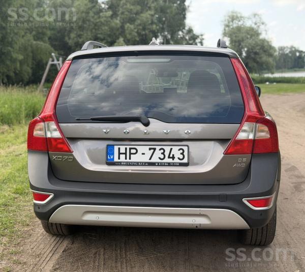 Brūns Volvo XC70 2008 Rīga, ar dzinēja tilpumu 2.40 L un nobraukumu 337 tūkst. km par 5900 €, foto 5 vietnē AUTOMOTO.COM.LV
