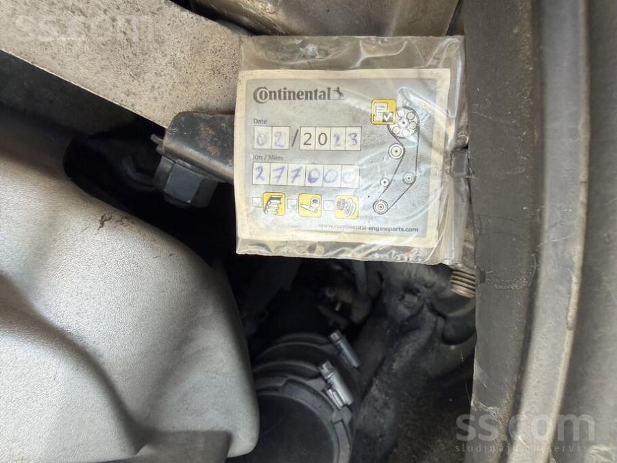 Brūns Volvo XC70 2008 Rīga, ar dzinēja tilpumu 2.40 L un nobraukumu 337 tūkst. km par 5900 €, foto 9 vietnē AUTOMOTO.COM.LV