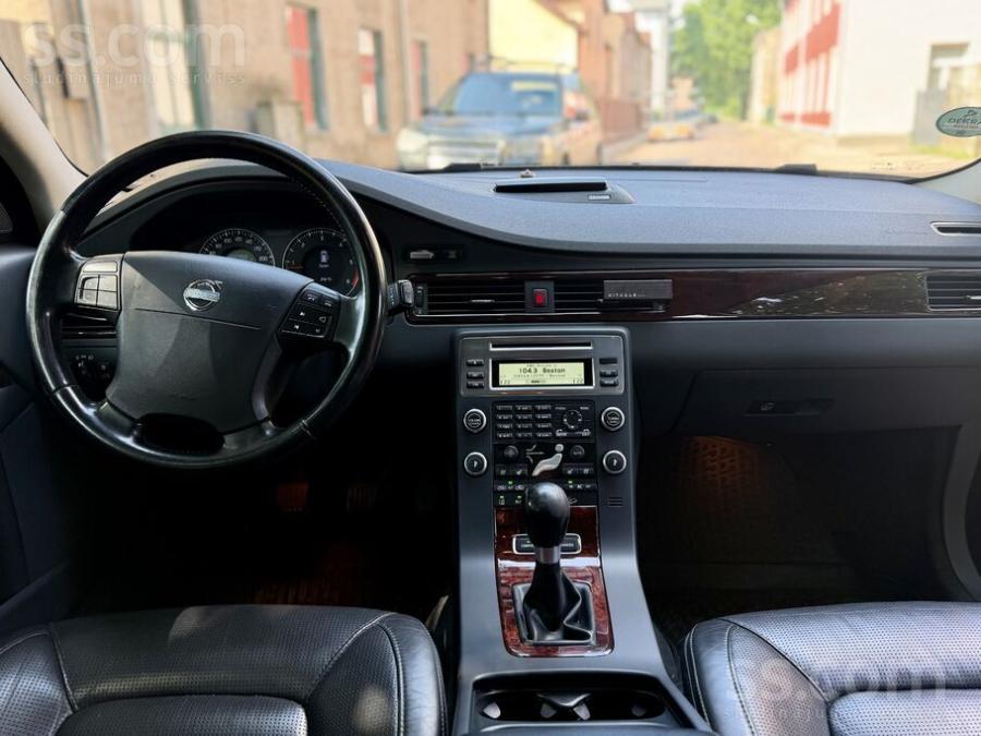 Brūns Volvo XC70 2008 Rīga, ar dzinēja tilpumu 2.40 L un nobraukumu 337 tūkst. km par 5900 €, foto 13 vietnē AUTOMOTO.COM.LV