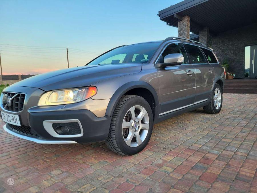Brūns Volvo XC70 2008 Viļņa, ar dzinēja tilpumu 2.40 L un nobraukumu 290 tūkst. km par 6199 €, foto 5 vietnē AUTOMOTO.COM.LV