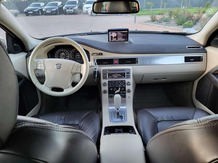 Brūns Volvo XC70 2008 Viļņa, ar dzinēja tilpumu 2.40 L un nobraukumu 290 tūkst. km par 6199 €, foto 12 vietnē AUTOMOTO.COM.LV