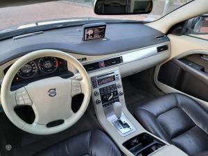 Brūns Volvo XC70 2008 Viļņa, ar dzinēja tilpumu 2.40 L un nobraukumu 290 tūkst. km par 6199 €, foto 17 vietnē AUTOMOTO.COM.LV