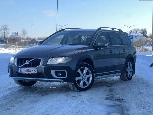 Brown Volvo XC70 2008 in Rezekne, with an engine capacity of 2.40 L and mileage of 328 thousand km for 4970 €, photo 2 on AUTOMOTO.COM.LV
