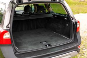 Brūns Volvo XC70 2008 Rīga, ar dzinēja tilpumu 2.40 L un nobraukumu 0 tūkst. km par 6495 €, foto 10 vietnē AUTOMOTO.COM.LV