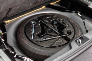 Brūns Volvo XC70 2008 Rīga, ar dzinēja tilpumu 2.40 L un nobraukumu 0 tūkst. km par 6495 €, foto 12 vietnē AUTOMOTO.COM.LV