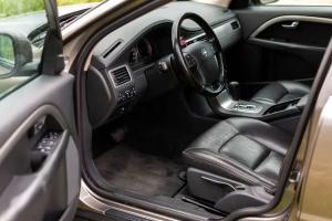 Brūns Volvo XC70 2008 Rīga, ar dzinēja tilpumu 2.40 L un nobraukumu 0 tūkst. km par 6495 €, foto 19 vietnē AUTOMOTO.COM.LV