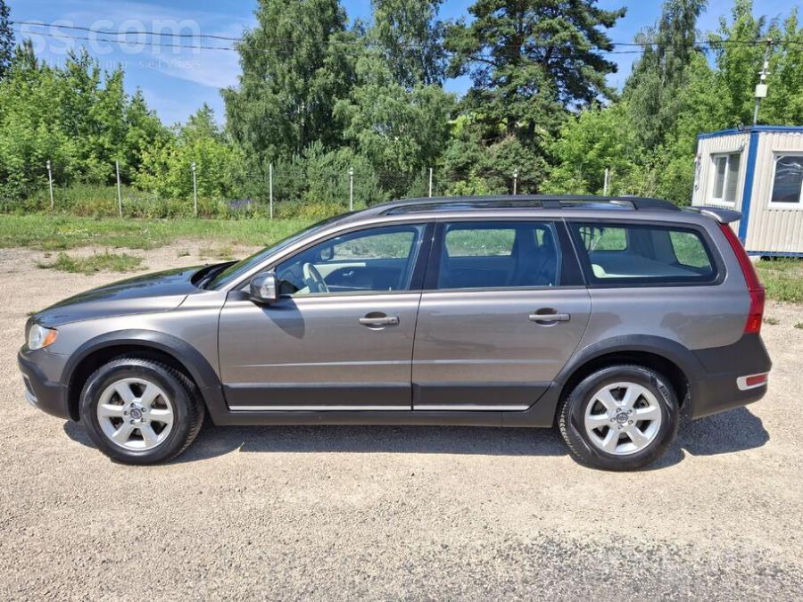 Brūns Volvo XC70 2008 Rīga, ar dzinēja tilpumu 2.40 L un nobraukumu 0 tūkst. km par 6670 €, foto 6 vietnē AUTOMOTO.COM.LV