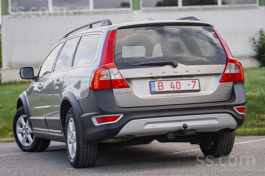 Brūns Volvo XC70 2008 Tukums, ar dzinēja tilpumu 2.40 L un nobraukumu 290 tūkst. km par 6790 €, foto 9 vietnē AUTOMOTO.COM.LV