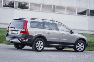 Brūns Volvo XC70 2008 Tukums, ar dzinēja tilpumu 2.40 L un nobraukumu 290 tūkst. km par 6790 €, foto 13 vietnē AUTOMOTO.COM.LV