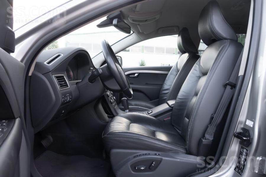Brūns Volvo XC70 2008 Tukums, ar dzinēja tilpumu 2.40 L un nobraukumu 290 tūkst. km par 6790 €, foto 14 vietnē AUTOMOTO.COM.LV