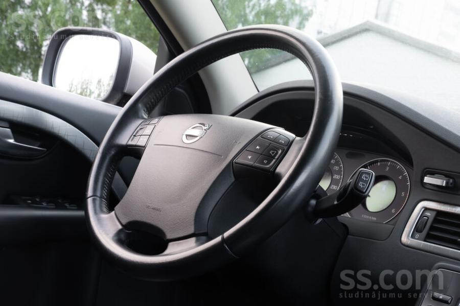 Brūns Volvo XC70 2008 Tukums, ar dzinēja tilpumu 2.40 L un nobraukumu 290 tūkst. km par 6790 €, foto 24 vietnē AUTOMOTO.COM.LV