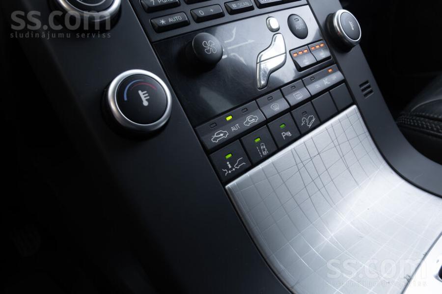 Brūns Volvo XC70 2008 Tukums, ar dzinēja tilpumu 2.40 L un nobraukumu 290 tūkst. km par 6790 €, foto 27 vietnē AUTOMOTO.COM.LV
