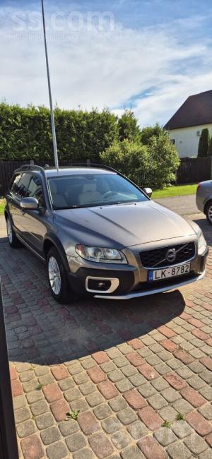 Brūns Volvo XC70 2008 Rīga, ar dzinēja tilpumu 2.40 L un nobraukumu 343 tūkst. km par 4300 €, foto 3 vietnē AUTOMOTO.COM.LV