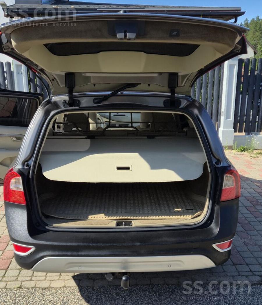 Brūns Volvo XC70 2008 Rīga, ar dzinēja tilpumu 2.40 L un nobraukumu 343 tūkst. km par 4300 €, foto 9 vietnē AUTOMOTO.COM.LV