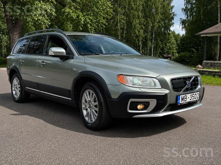 Brūns Volvo XC70 2008 Daugavpils, ar dzinēja tilpumu 2.40 L un nobraukumu 0 tūkst. km par 5490 €, foto 1 vietnē AUTOMOTO.COM.LV