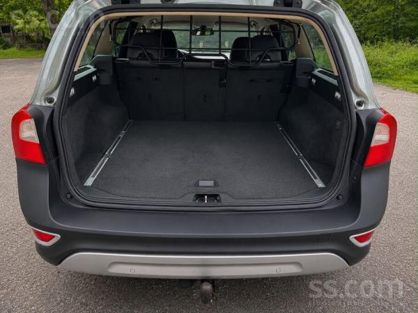 Brūns Volvo XC70 2008 Daugavpils, ar dzinēja tilpumu 2.40 L un nobraukumu 0 tūkst. km par 5490 €, foto 5 vietnē AUTOMOTO.COM.LV